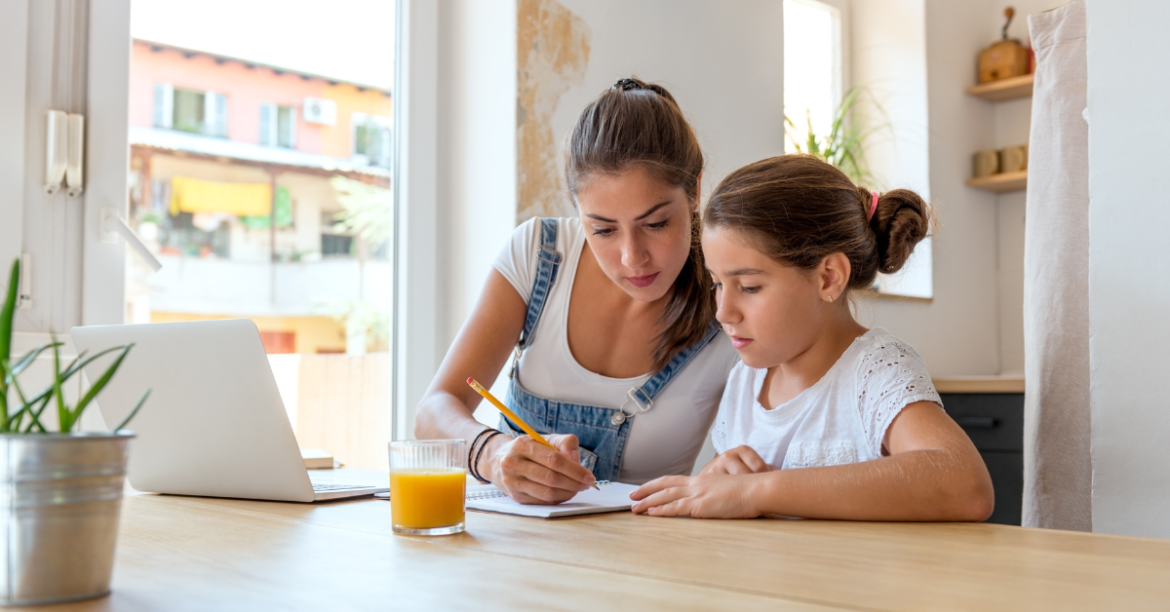 Parenting in the Digital Age: Managing Screen Time and Ensuring Online ...
